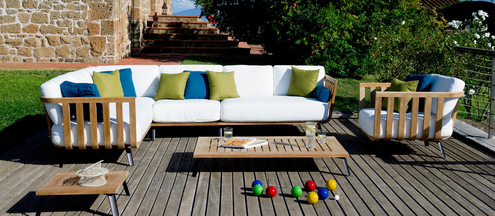 Divani da giardino e da esterno: scopri i nostri modelli | Unopiù